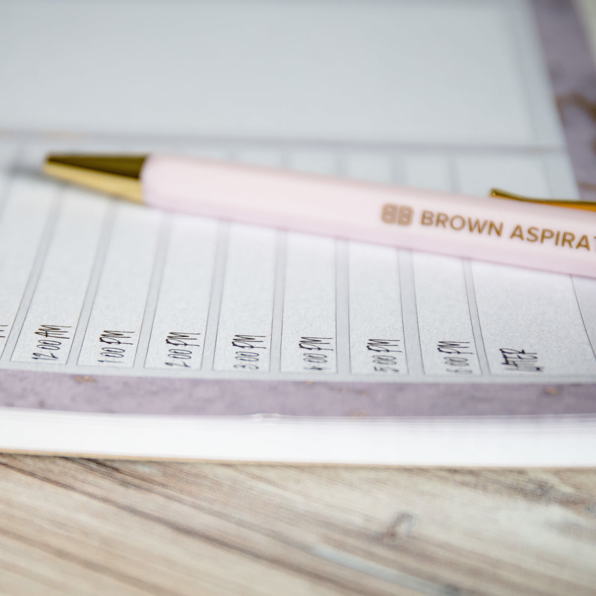 My Day On Display - Daily Planner Notepad with 50 Undated 8.5 x 11" Te ...